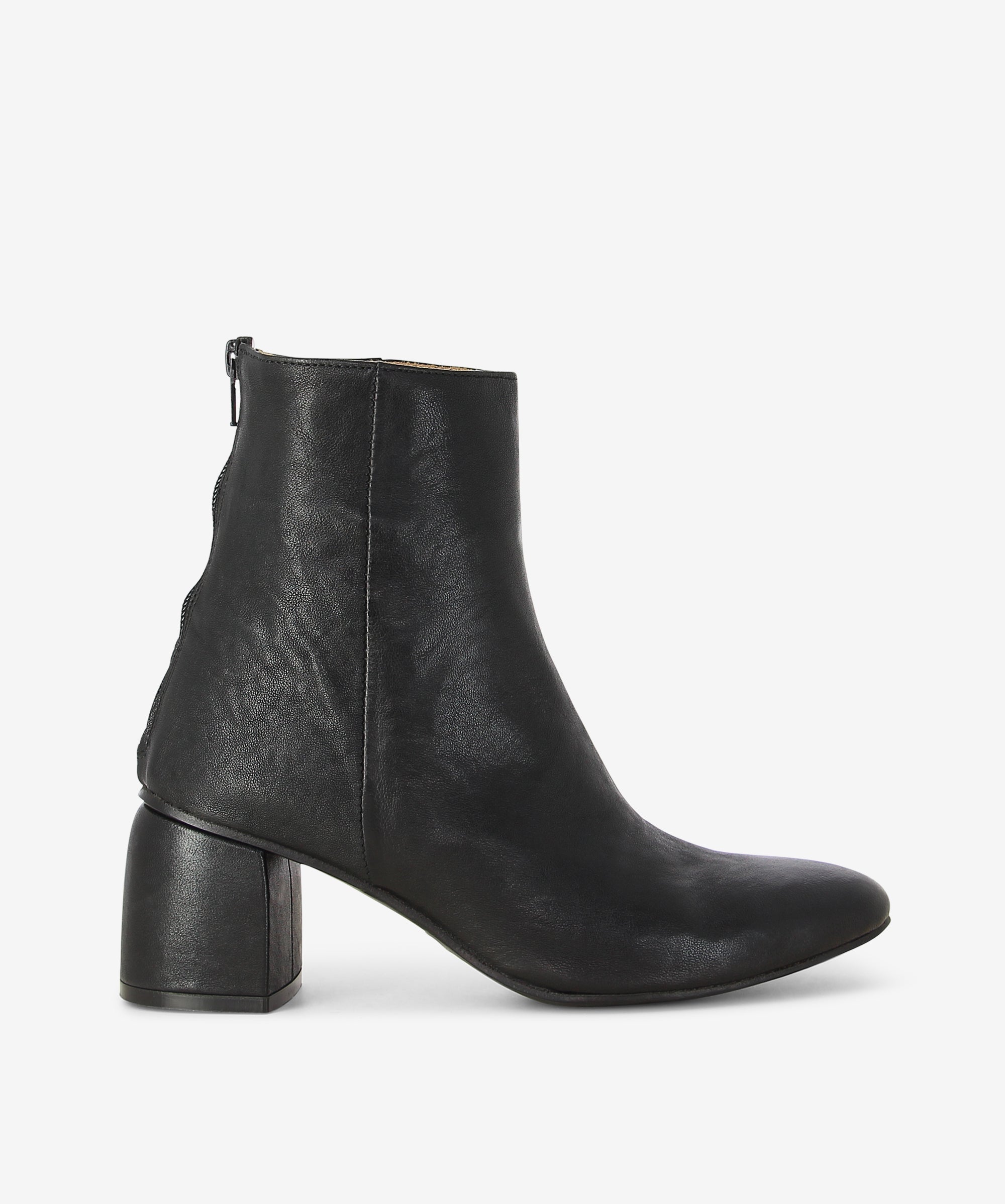 224702 by 2 Baia Vista – ZOMP